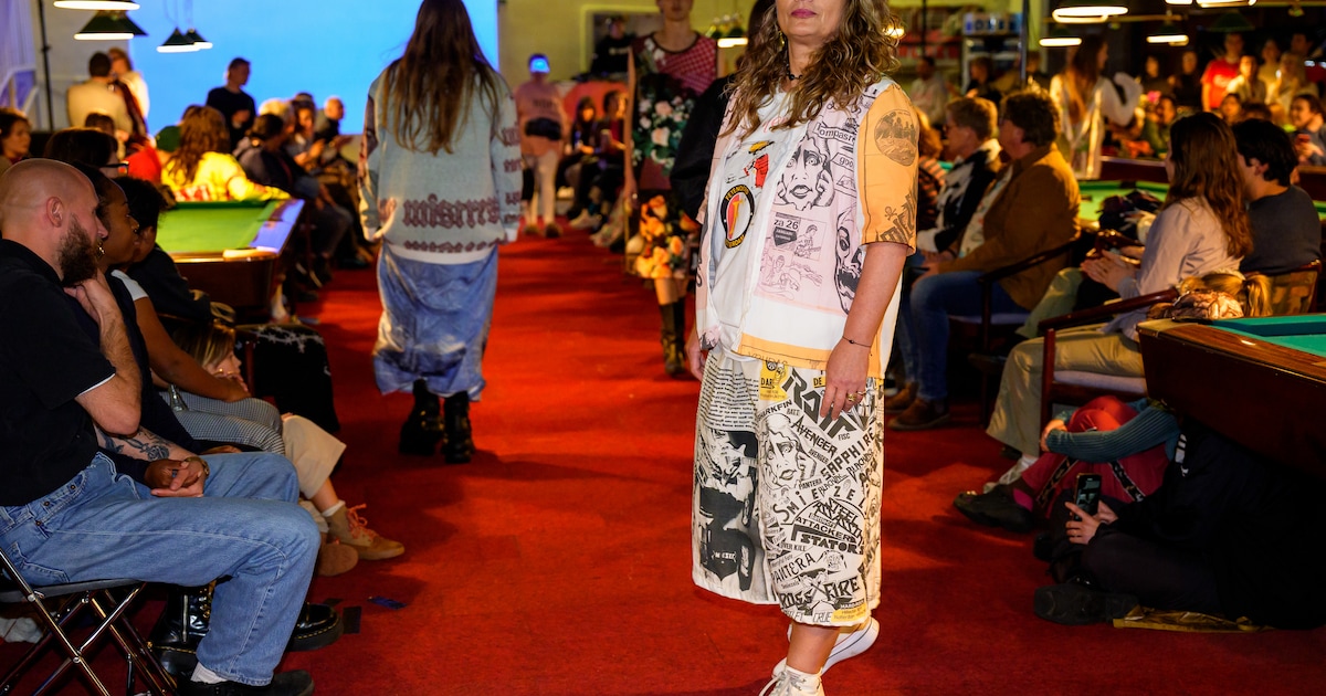 Normaal werkt ze in de scheepsbouw, nu staat Gabi op de catwalk: 'Dit ...