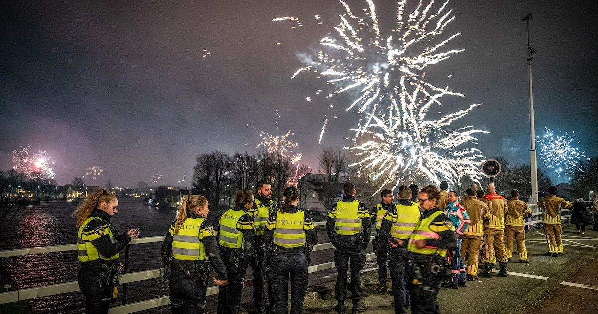 Vuurwerkverbod komt er toch nog niet dit jaar, kabinet heeft meer tijd ...