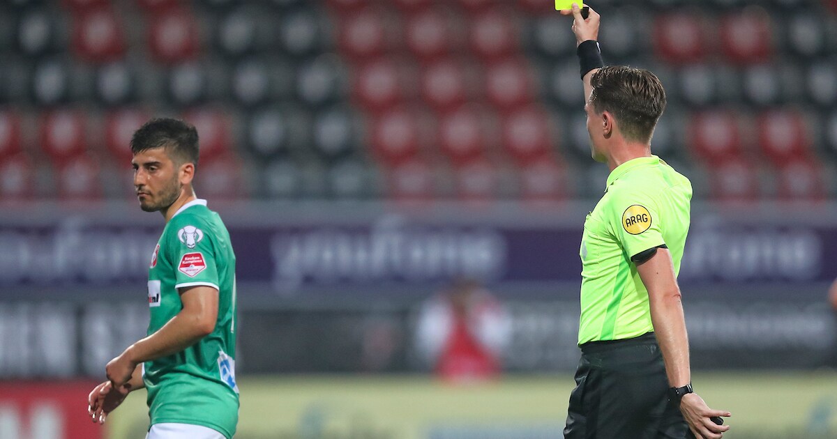 Alessio Miceli bikkelt bij FC Dordrecht: ‘Negen kaarten is veel, maar ...