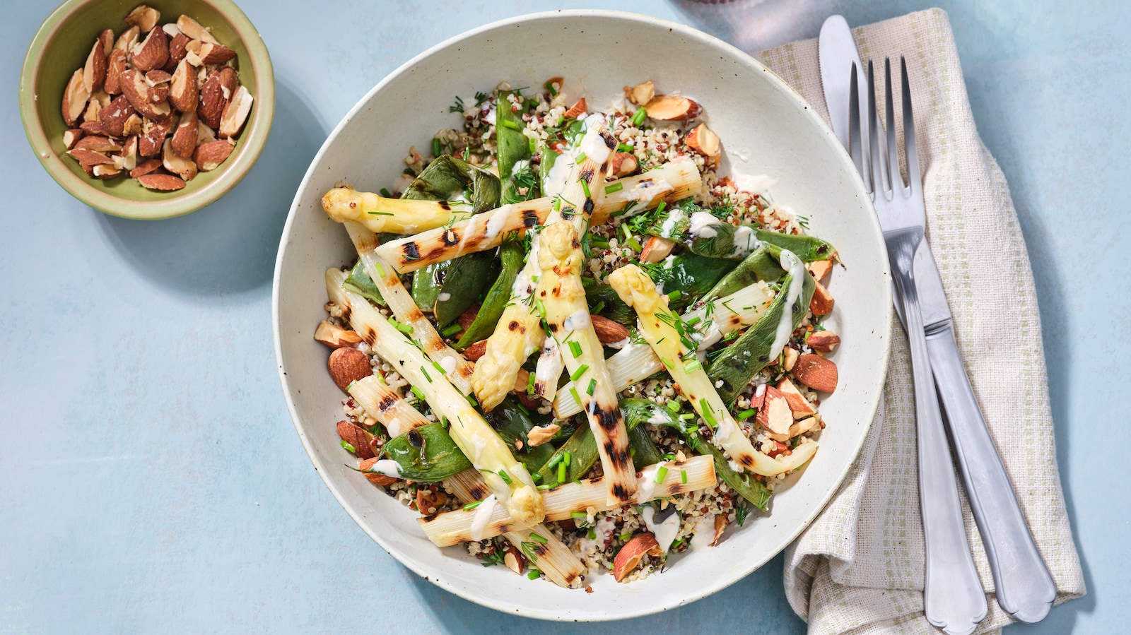 Wat Eten We Vandaag: Quinoasalade met gegrilde witte asperges | Foto ...