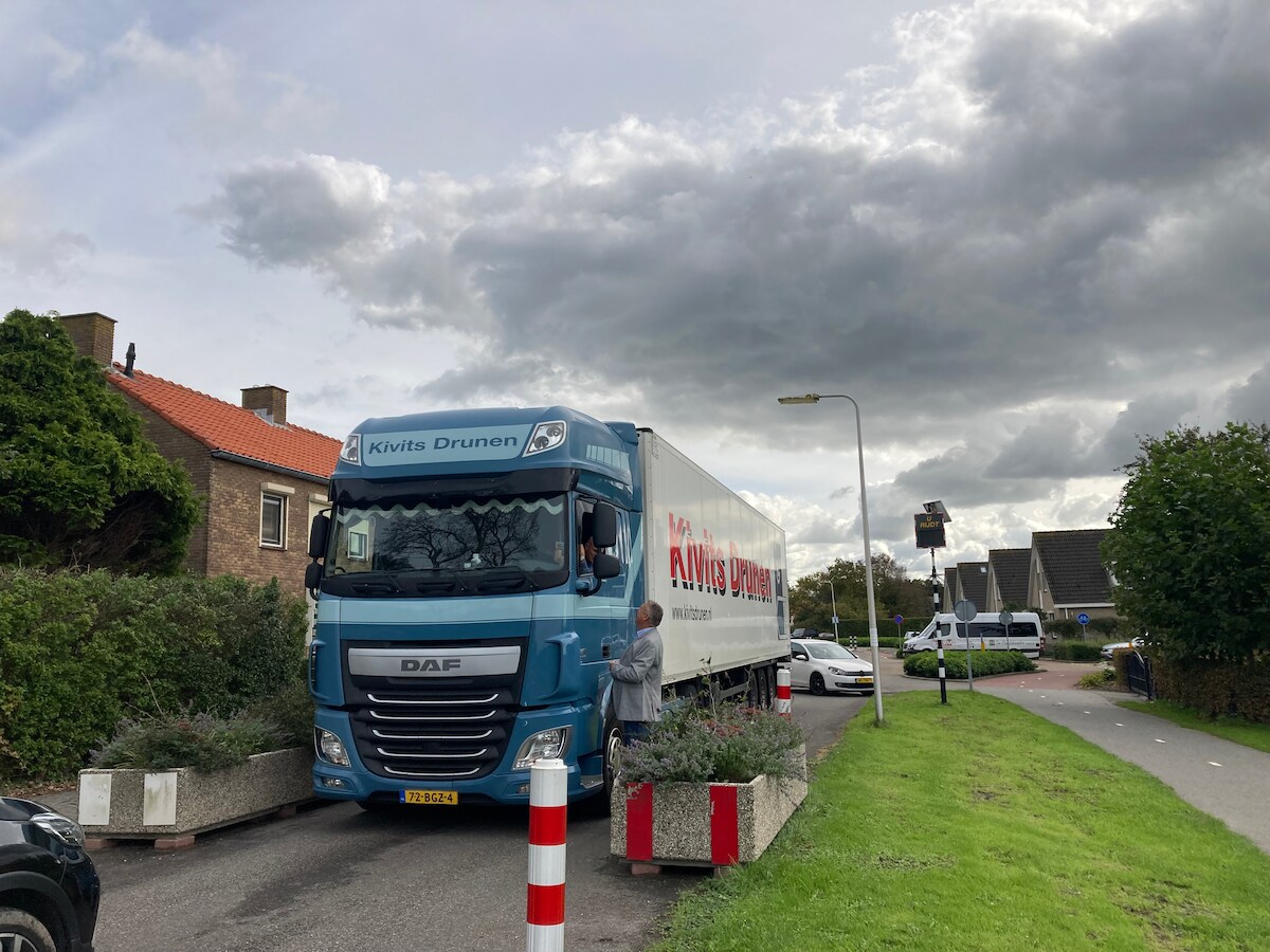 Huizen trillen kapot door langs denderende vrachtwagens: ‘De muren ...
