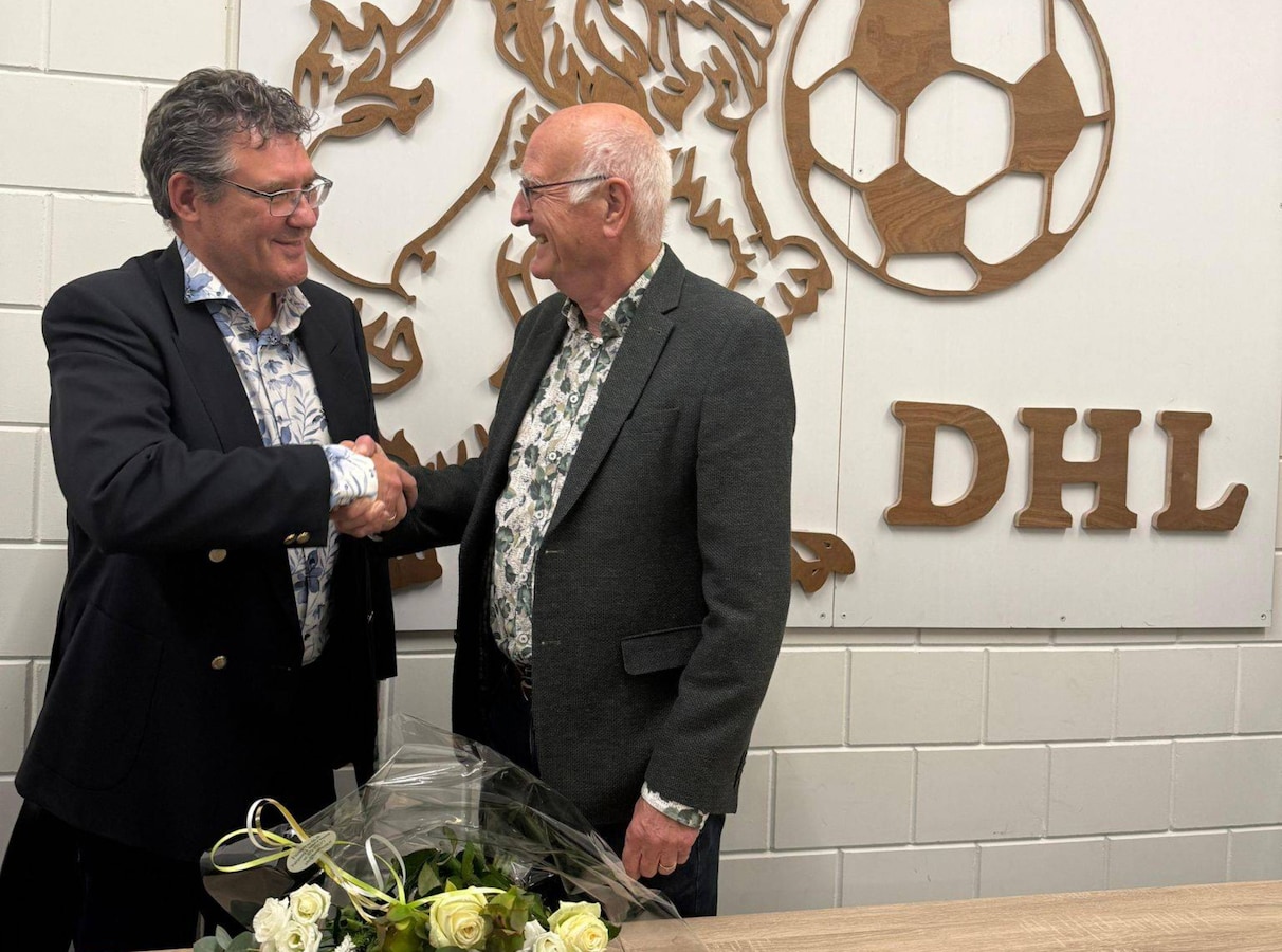 Paul de Bree stopt na 22 jaar als voorzitter van voetbalclub DHL: ‘De ...