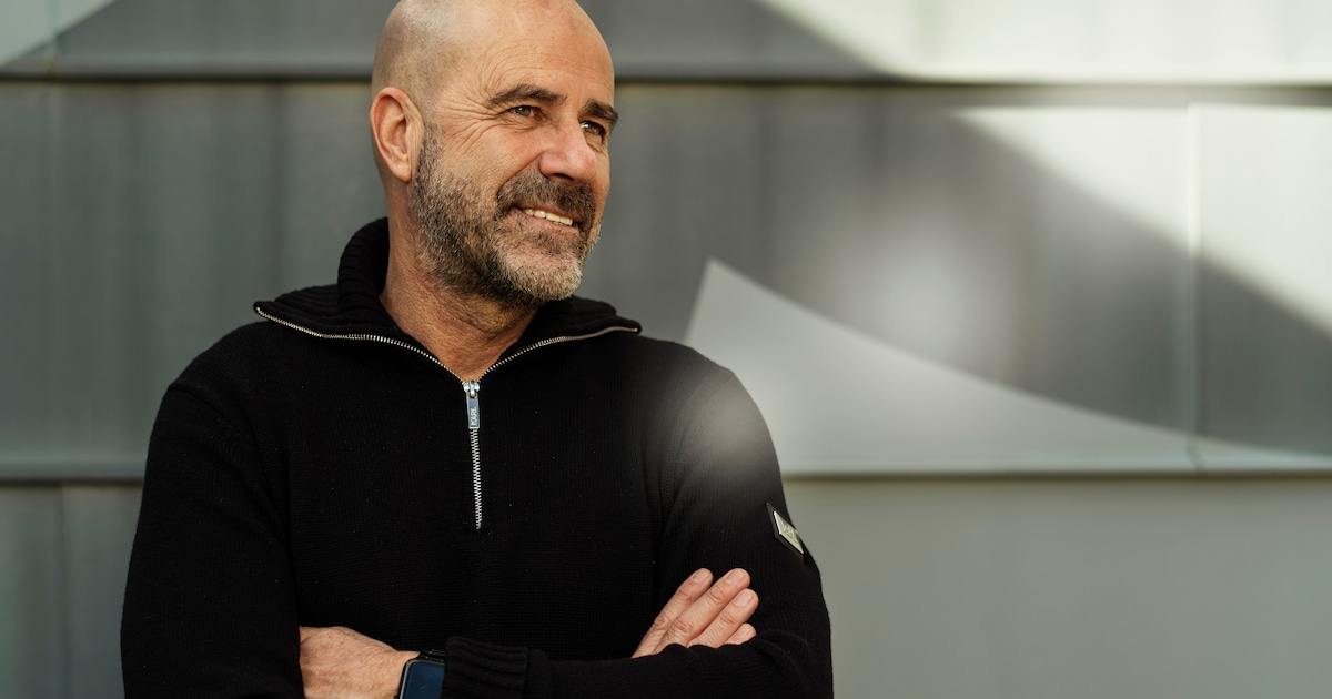 Nu trainer van PSV, vroeger (stiekem) tussen de harde kern van Go Ahead Eagles: ‘Stoer en ...