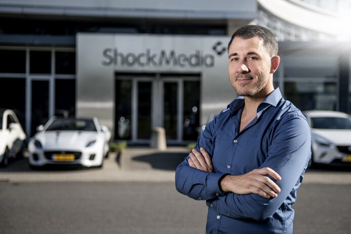 Man achter bedrijf in Almelo met bijna 11 miljoen euro omzet koopt ...