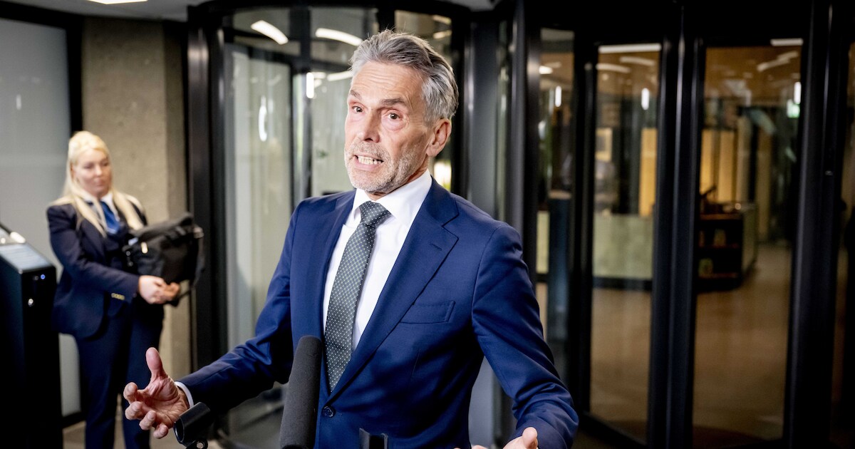 De helft van de ministers in nieuw kabinet zou ‘van buiten’ komen, maar ...