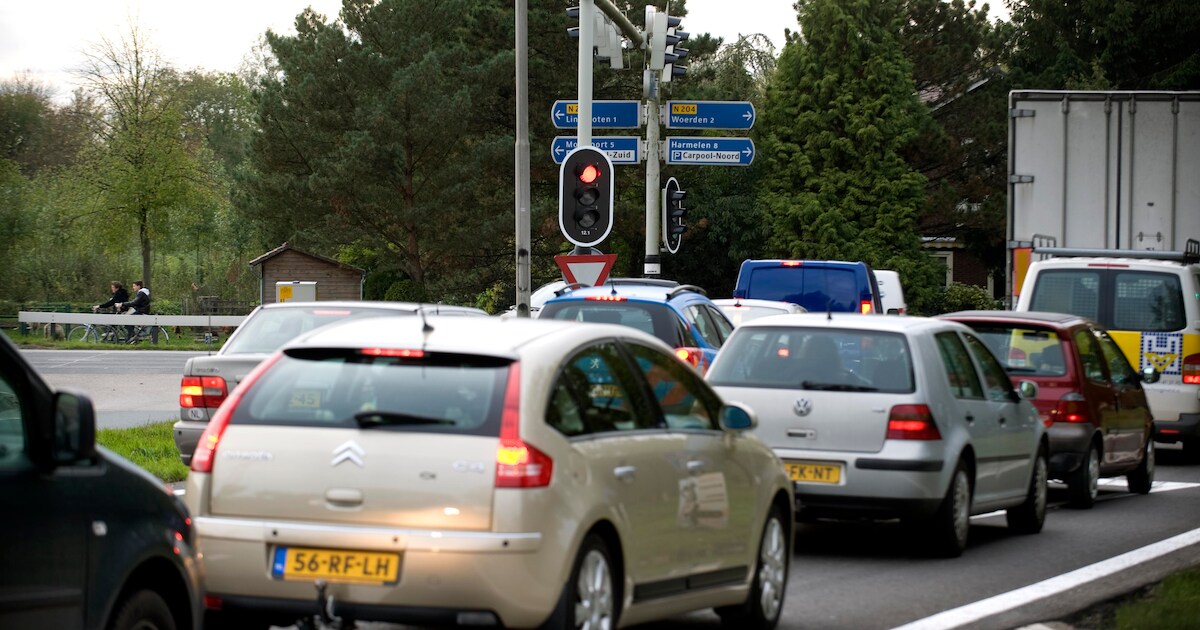 Verkeerschaos tussen Linschoten en Woerden door werkzaamheden aan verkeerslichten bij A12 ...
