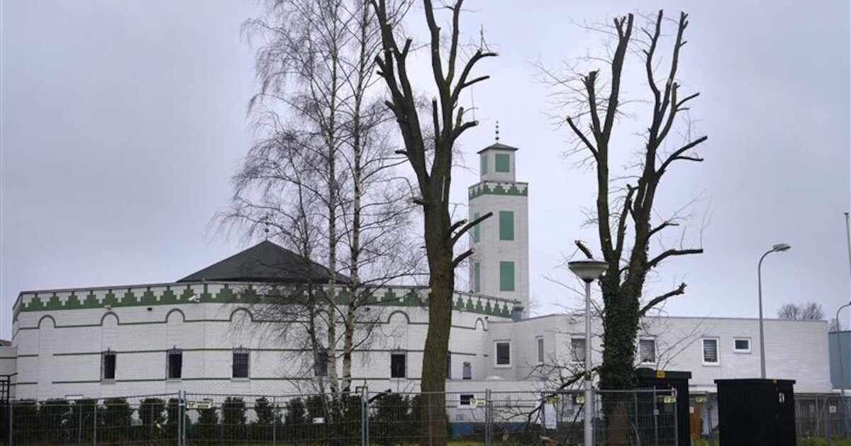 Enschedese vrouw (27) verdacht van brandstichting moskee | Enschede | AD.nl