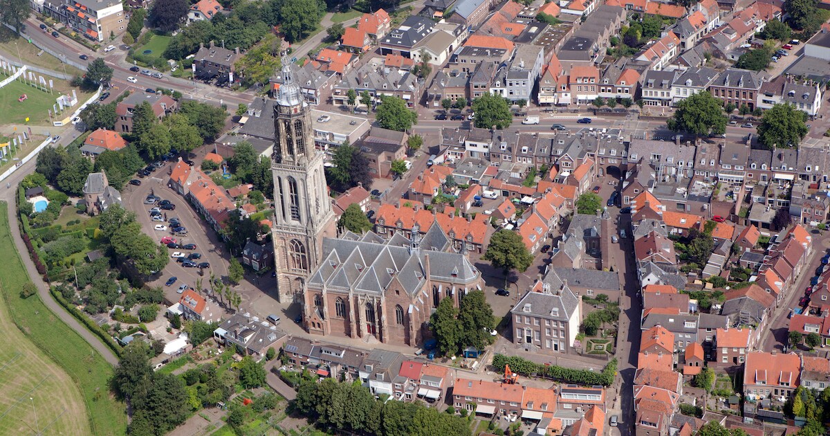 Geen kerkgebouw nodig voor opvang vluchtelingen in Rhenen | Regio | AD.nl