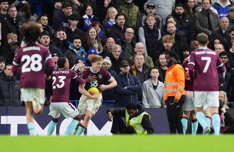 Heldenrol voor Zian Flemming tegen Chelsea, Manchester City loopt in op ...