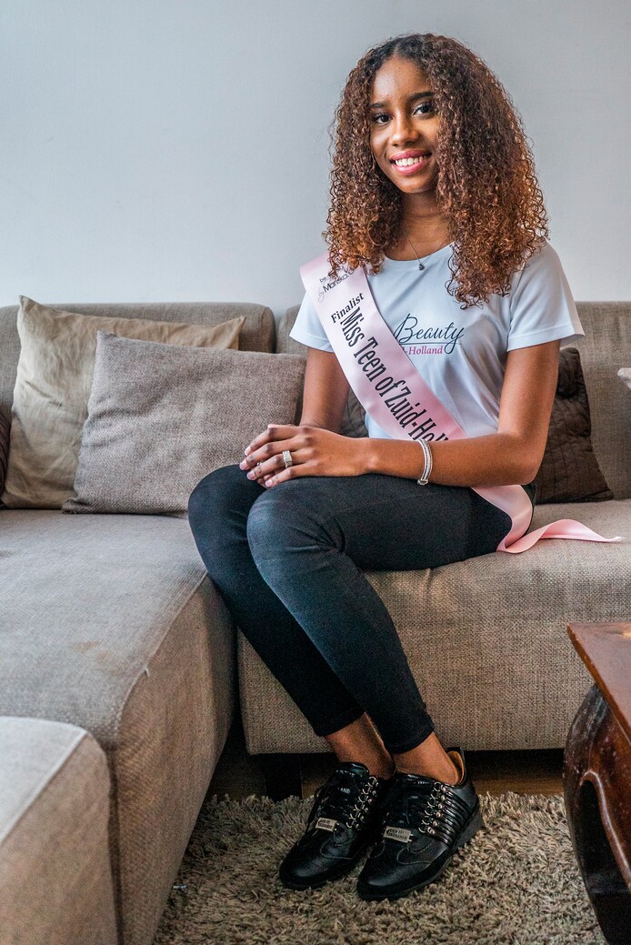 Niet alles draait om uiterlijk bij Miss Teen Zuid-Holland | Den Haag ...