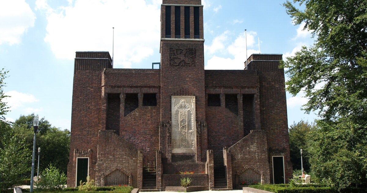 Een Belgenmonument zonder Belgische vlag? Dat kan niet, vond Jan, en ...