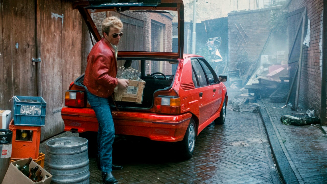 Iconische Flodder-auto staat te koop, maar wel voor een ander prijsje ...