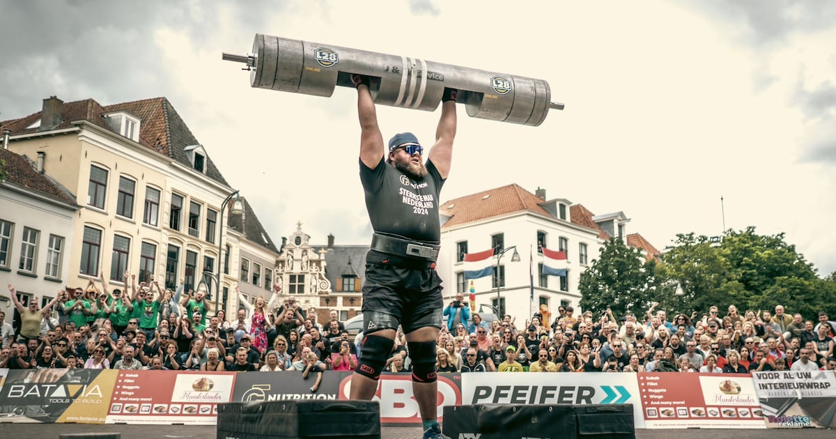 Kevin is officieel de sterkste man van Nederland: ‘Ik eet 8000 ...