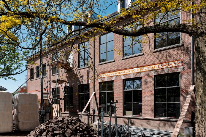 Enexis kan stroomvraag niet bijbenen en haalt in Vught tien projecten ...