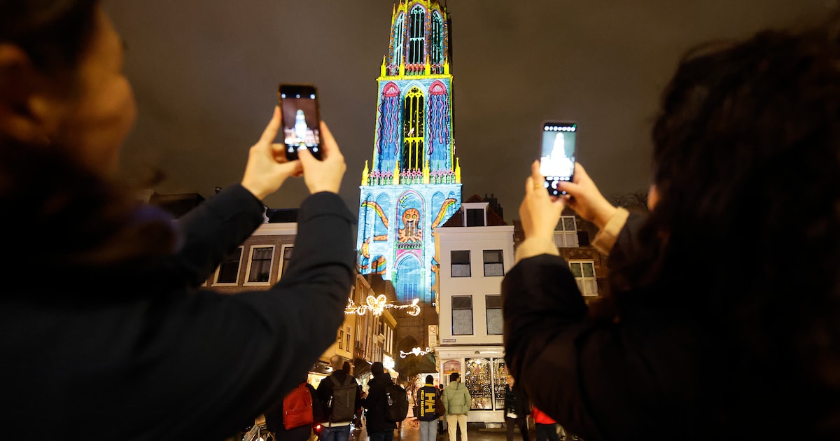 Nieuwe ‘traditie’: lichtroute door Utrecht vervangt vuurwerk tijdens de ...