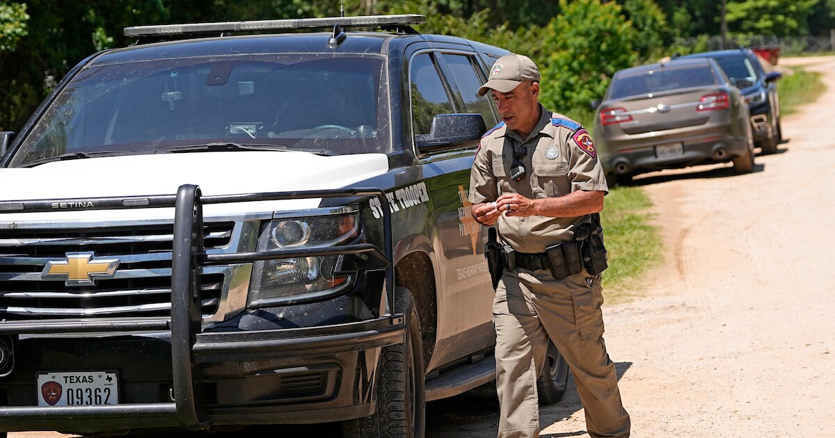 Texaanse man die vijf buren doodschoot na klopjacht van vier dagen gearresteerd | Buitenland | AD.nl