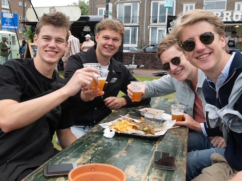 In beeld: borrelen en eten bij Smaak aan de Kade in Zutphen | Regio | AD.nl