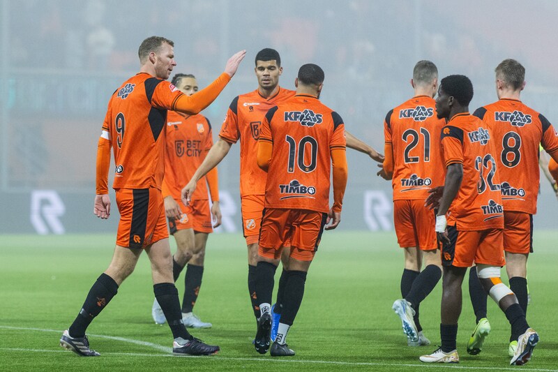 Zeges voor koploper FC Volendam en ADO Den Haag, nederlaag voor ...