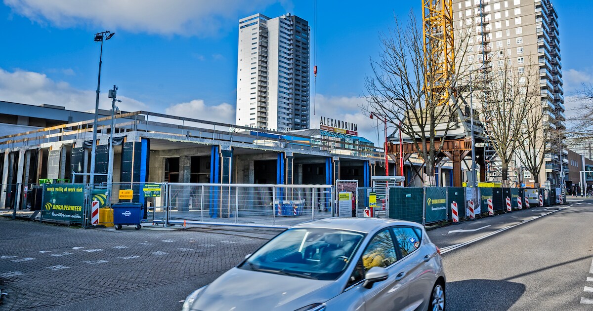 Wooncomplex in Rotterdam knalt uit de grond, straks met verdieping per ...