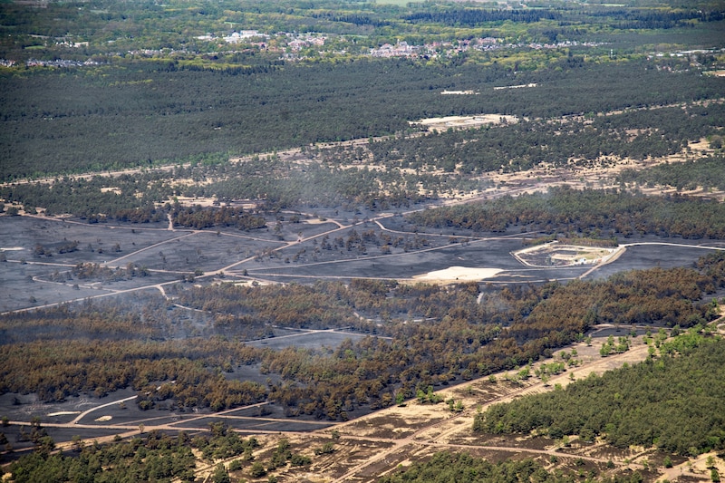 LIVE Brand Veluwe | Brandweer ziet ‘gunstige ontwikkeling’ bij ...