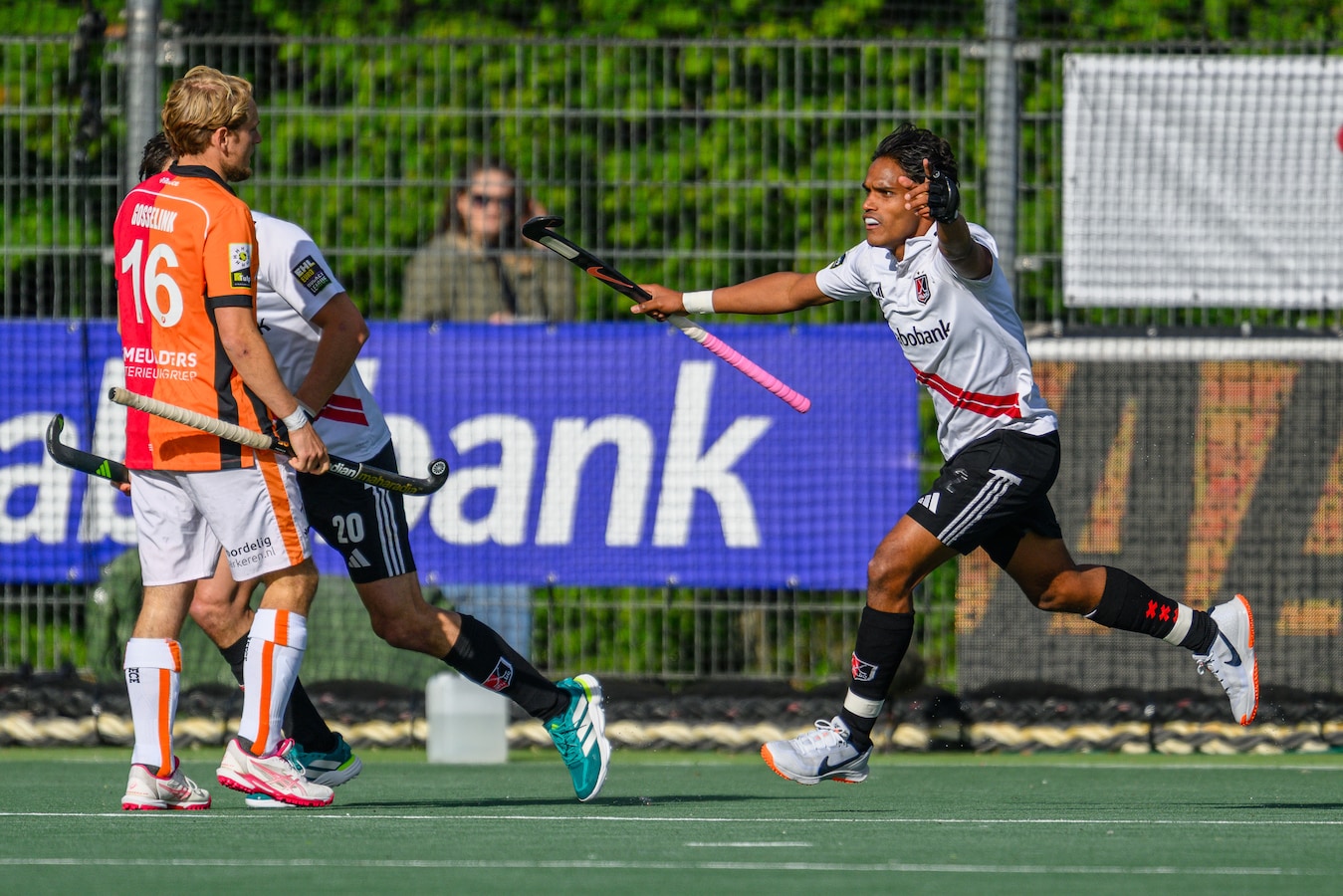 Oranje-Rood verstaat ook in de play-offs de kunst van de veerkracht ...