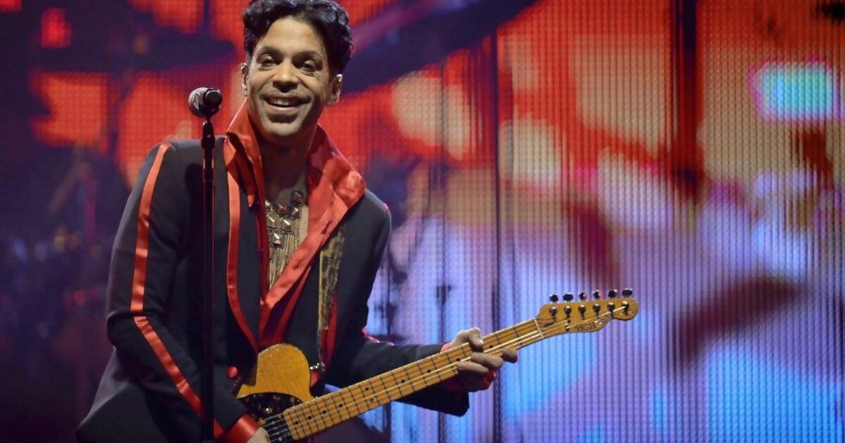 Fotograferende fans Prince verwijderd uit Paradiso | Show | AD.nl