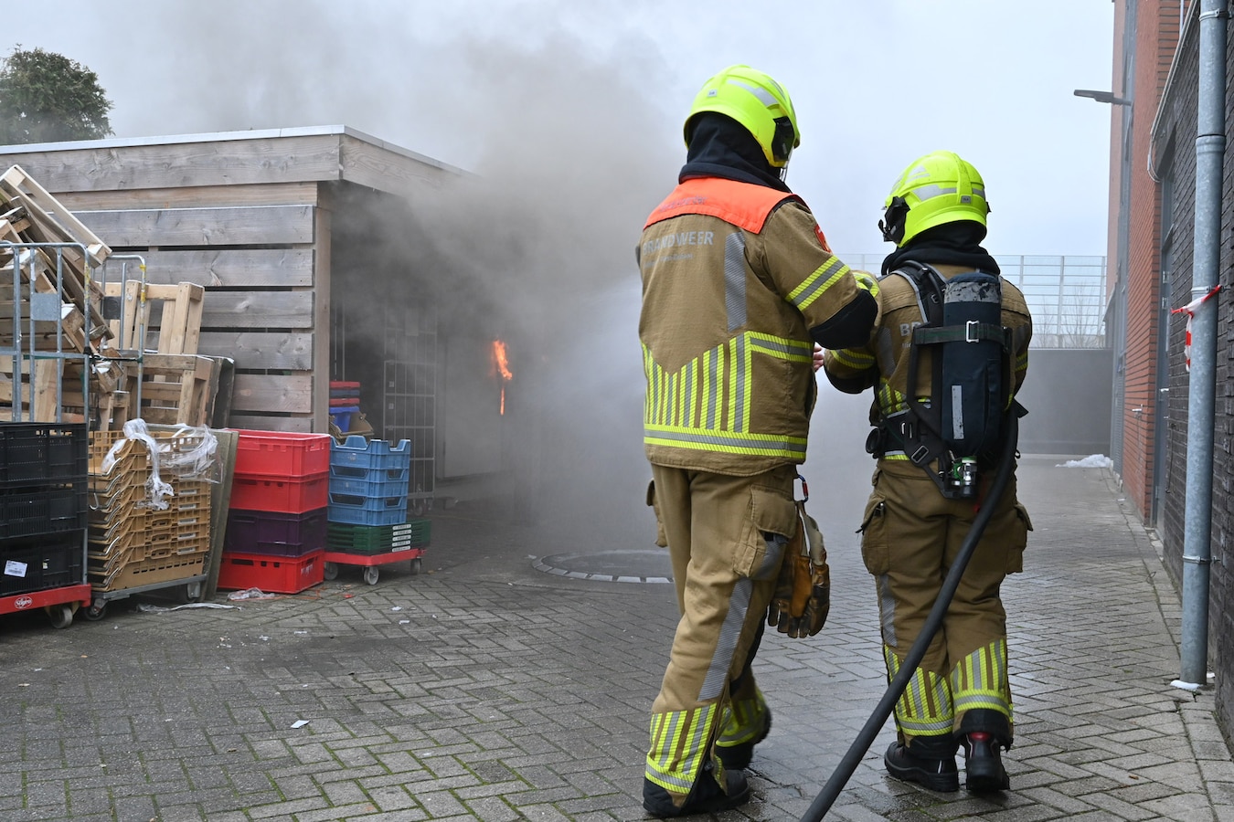 Hotel in Breda zit zonder elektriciteit door brand in stroomkast, problemen in wijk ernaast ...