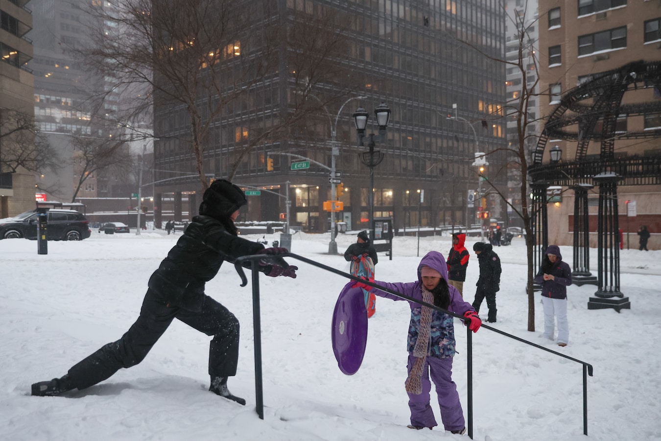 ‘Snowpocalypse’ teistert oosten VS: kouderecords verbroken, al zeker 14 ...