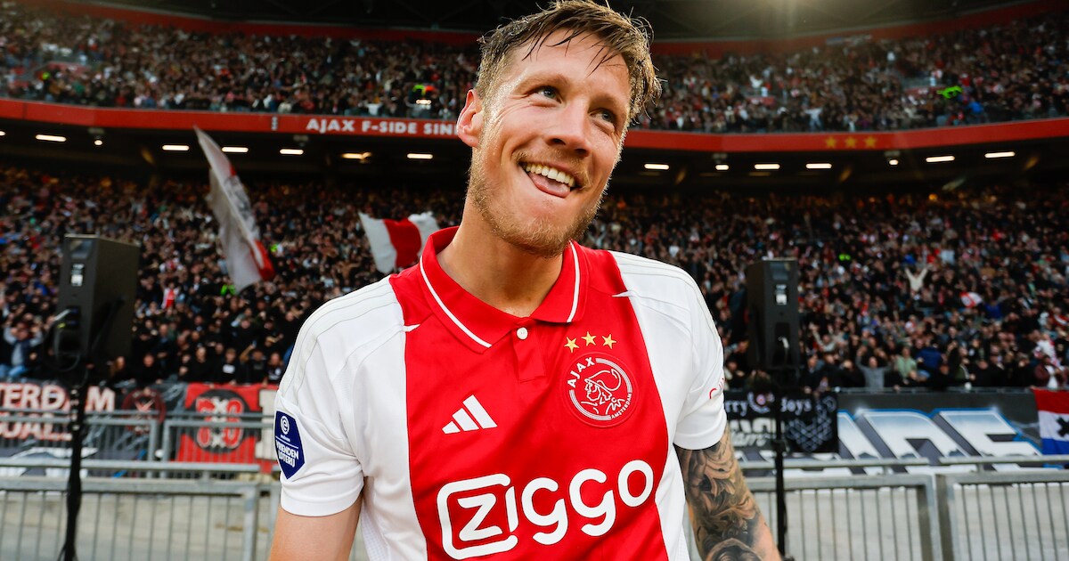 De Johan Cruijff Arena krijgt meteen de Weghorst-show: ‘Geloof het of niet, ik wist ook nu dat ...