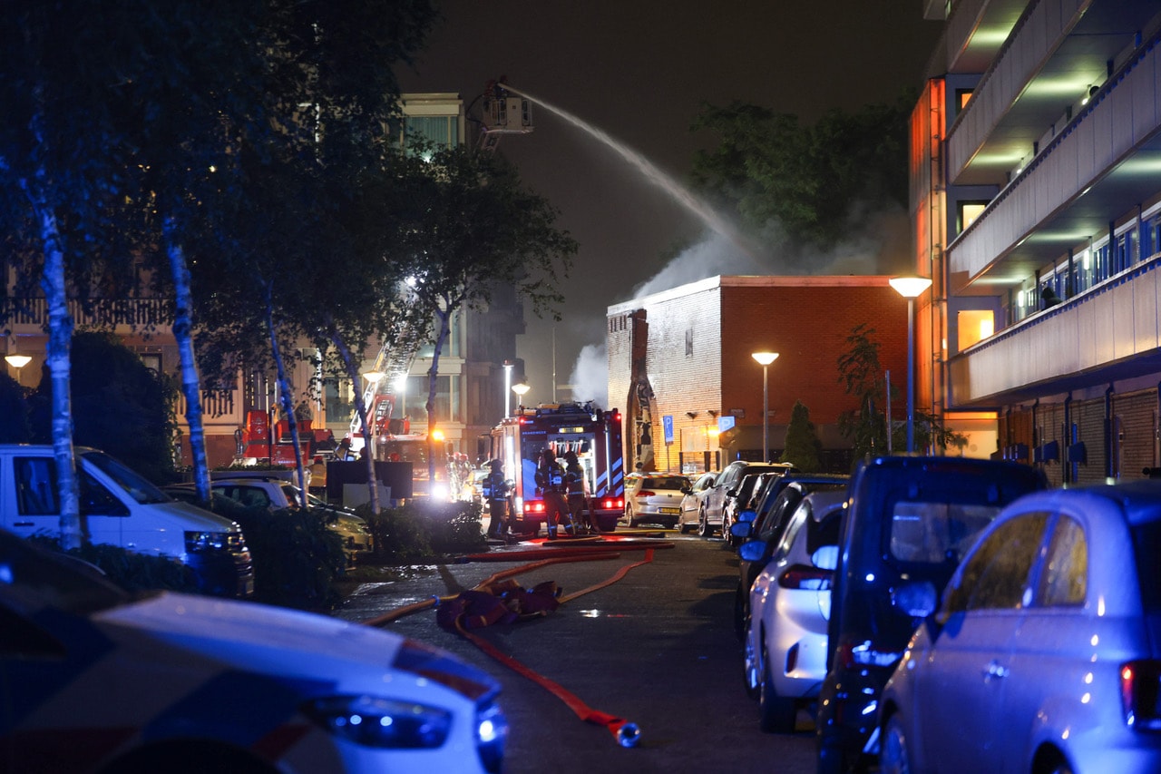 Minstens zeven gewonden door explosie en brand bij fitnessstudio onder ...