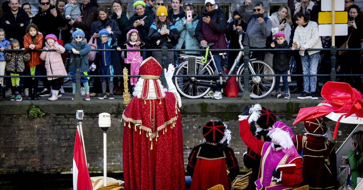 De intocht van Sinterklaas in Amsterdam in 2023: dit moet je weten ...