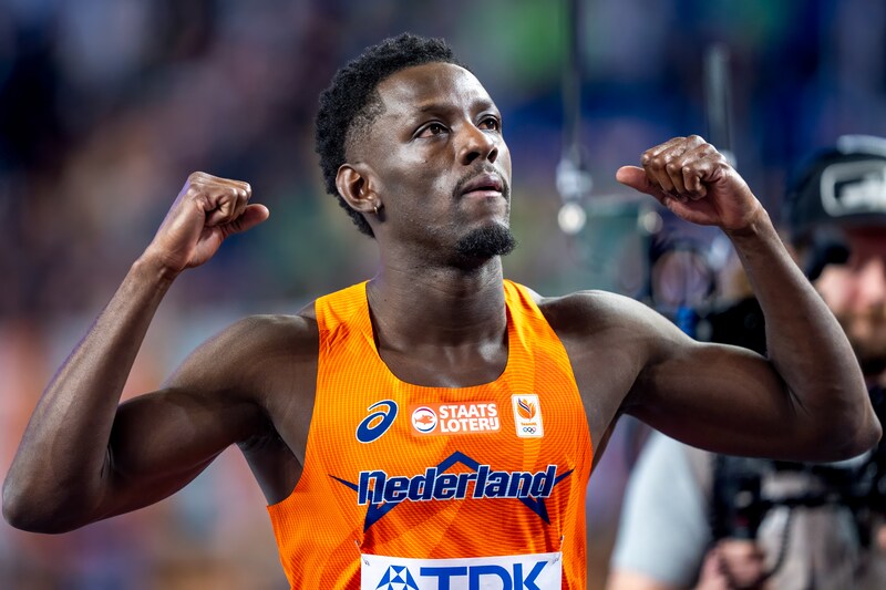 Taymir Burnet schrijft geschiedenis, maar mist medaille op 60 meter bij ...