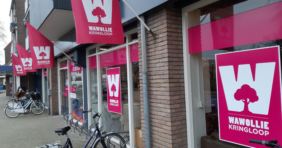 Eindelijk: fooienpot Wawollie uitgereikt aan dierenvoedselbank | Almelo ...