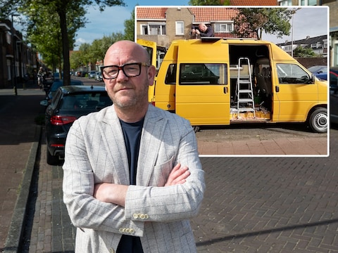 Gemeente beboet Erwin voor zijn camperbusje, maar krijgt zelf ook een ...