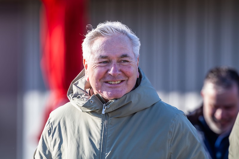Trainer Peter Klomp wilde stoppen, maar toen belde Feyenoord: ‘Als ...
