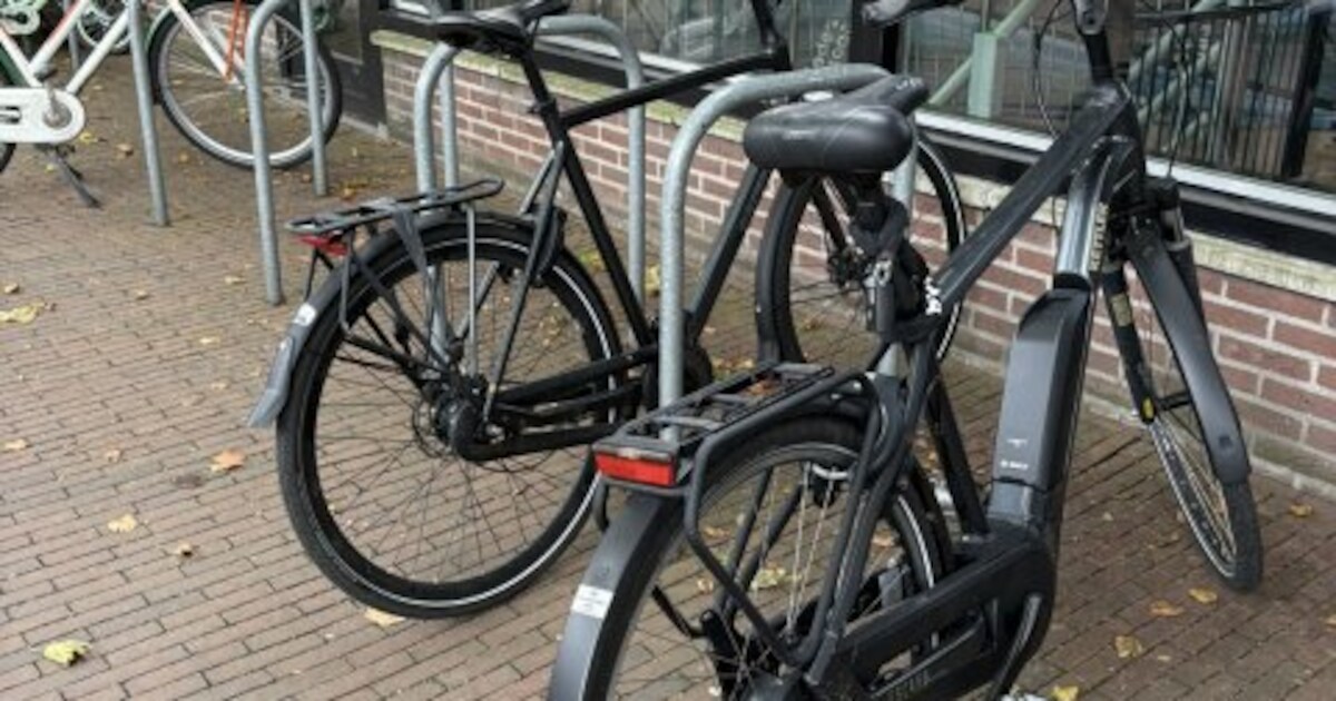 Fietsenrekken in centrum Huizen worden vervangen door fietsnietjes ...