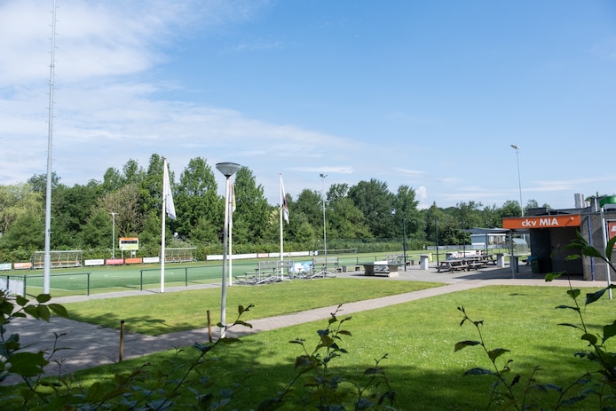 Nieuwbouw zwembad Hoogland op sportterrein in Park Schothorst beste ...