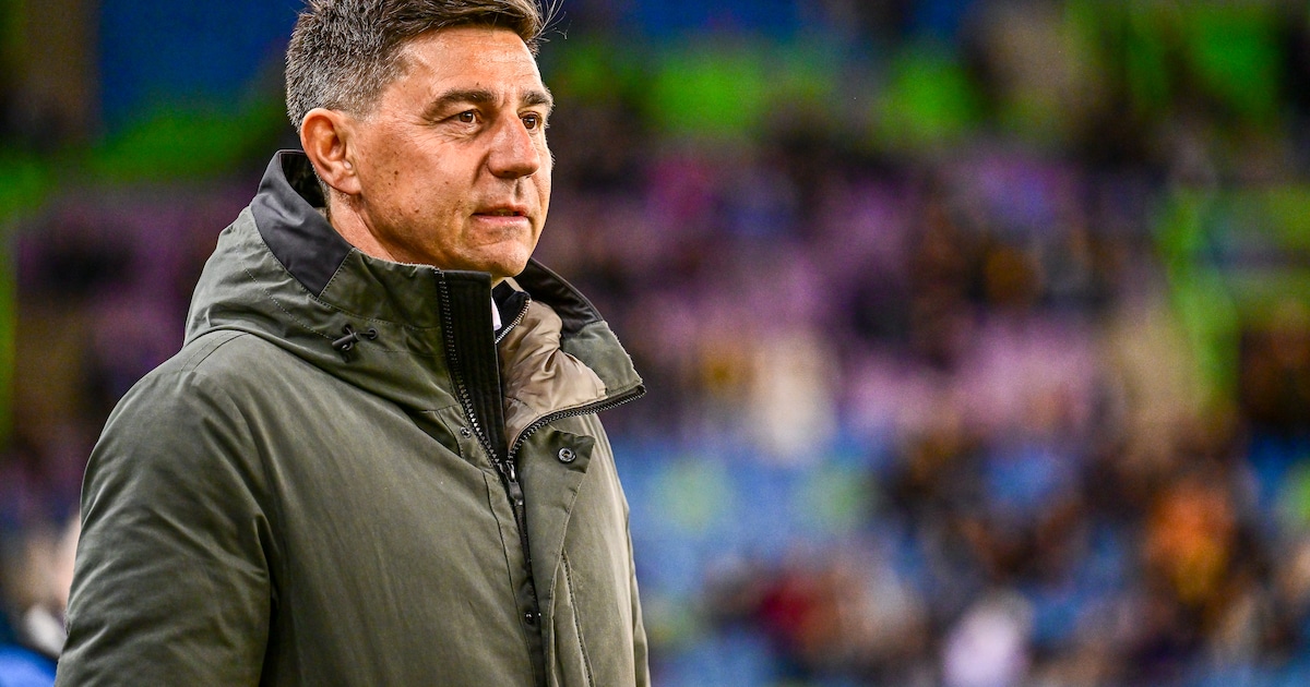 ADO Den Haag en hoofdtrainer Darije Kalezic na twee seizoenen uit ...