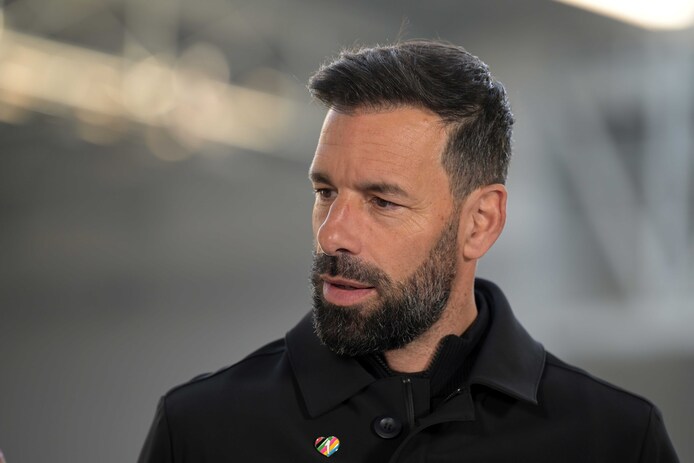 Van Nistelrooij roept op tot realiteit bij PSV: ‘In het jaar dat hét ...