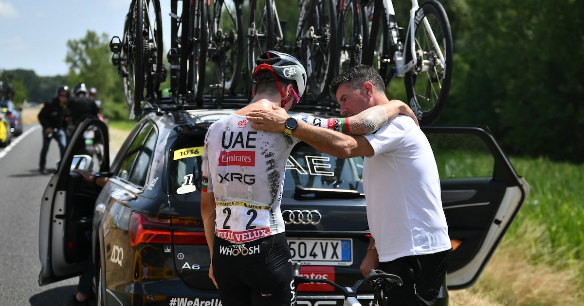 Zware aderlating voor Tadej Pogacar: Sloveen ziet gehavende ...