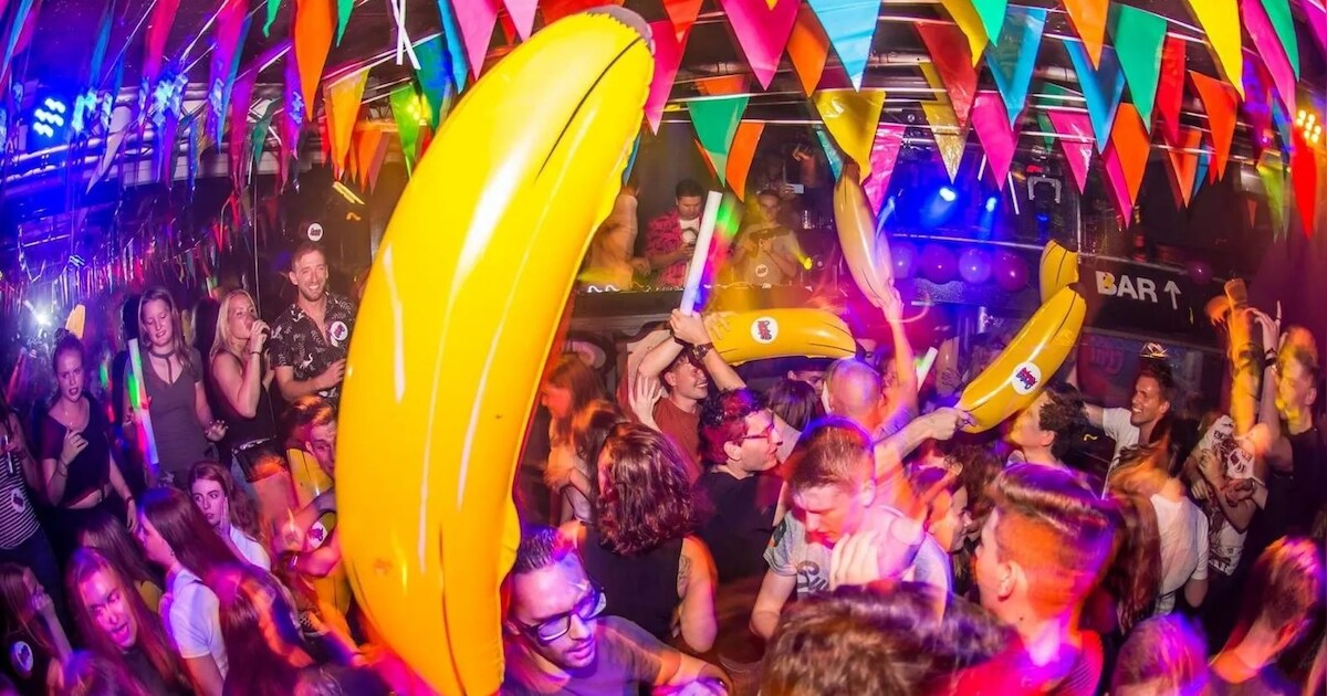 Brielse disco kan proef met latere sluiting vergeten | Regio | AD.nl