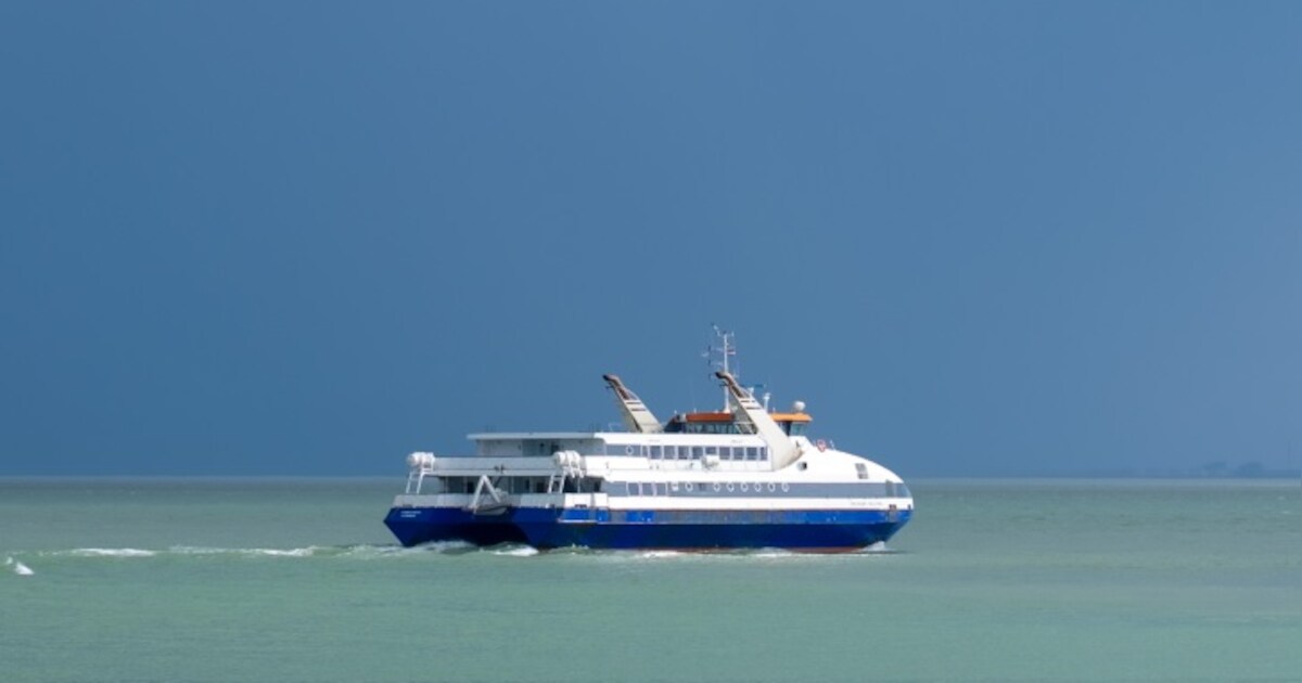 Dikke voldoende voor bus en boot | Zeeland | AD.nl