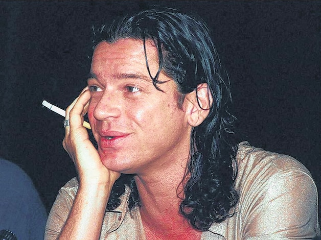 Nieuw licht op mysterieuze dood: ‘Michael Hutchence verdient erkenning ...