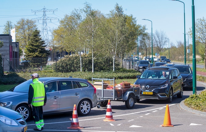 Veenendalers mogen zes keer gratis afval brengen | Regio | AD.nl