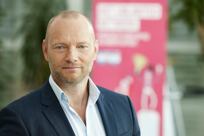 Baas T-Mobile maakt vuist tegen KPN en Ziggo | Nieuws | AD.nl