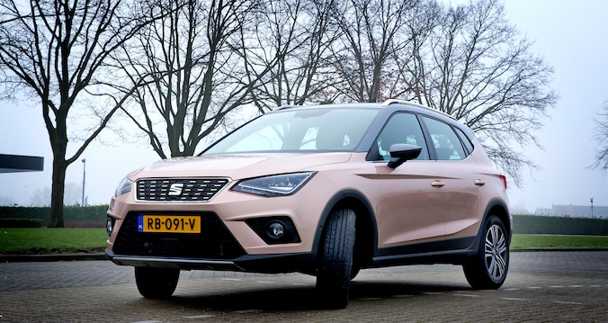 Test Seat Arona: Rumoerige trendvolger remt automatisch | Auto | AD.nl
