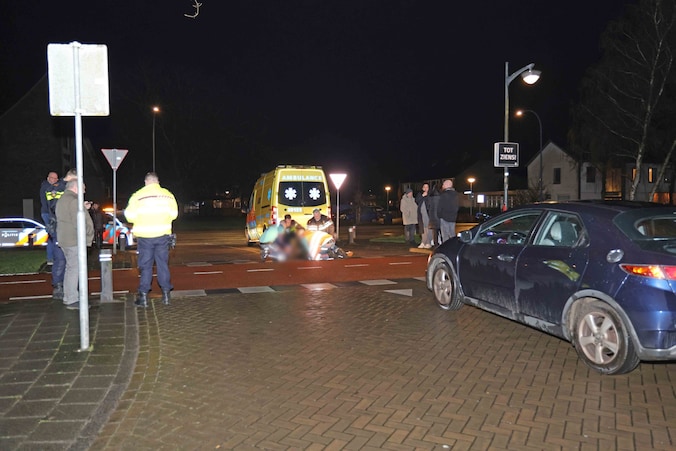 Man op elektrische step raakt gewond bij botsing met auto, e-step mocht ...