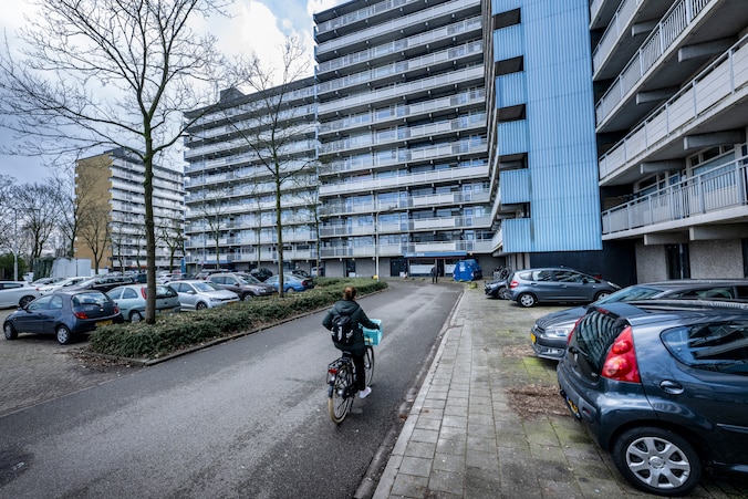 Is er parkeeroverlast rond winkelcentrum Dukenburg? ‘Ja’, zegt de een ...