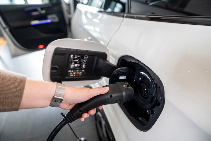 Denktank slaat alarm over laadspits: ‘Stop vandaag nog met opladen van ...