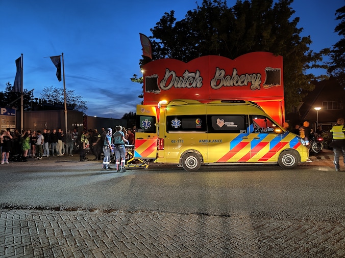 Drie mensen gewond na steekincident op kermis bij Statenweg in Sint ...